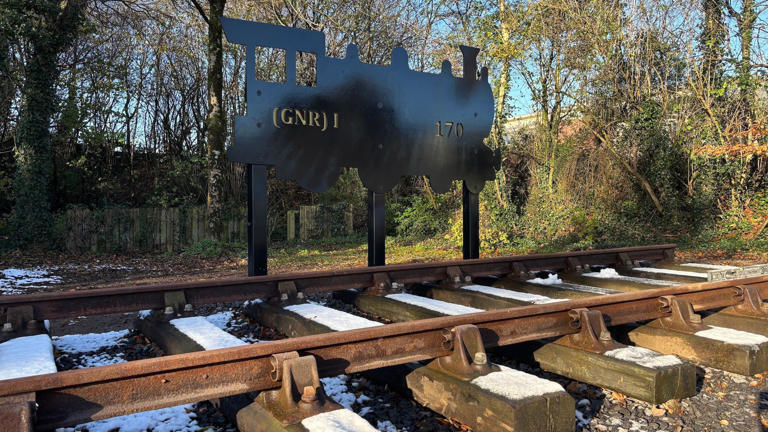 Keeping the memory alive of five rail workers killed by train