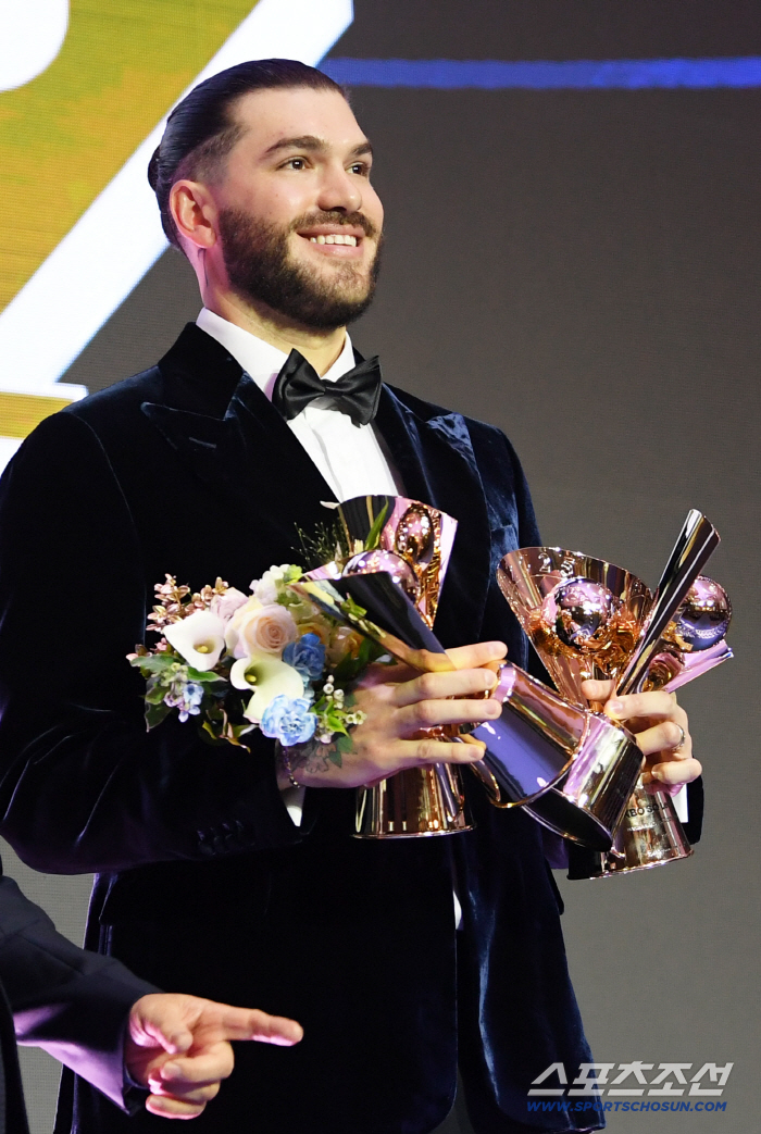 Jang Jong-hoon → Koo Dae-sung → Ryu Hyun-jin → Pon-se. For the first time as a foreigner in Ha...