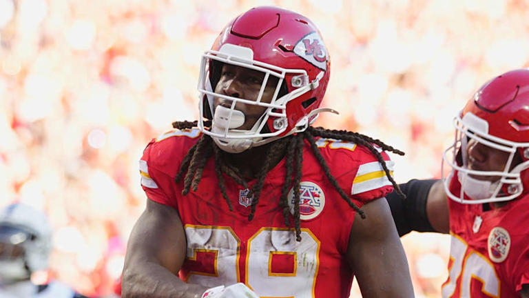 Grading Kareem Hunt’s Week 12 Performance vs. Colts