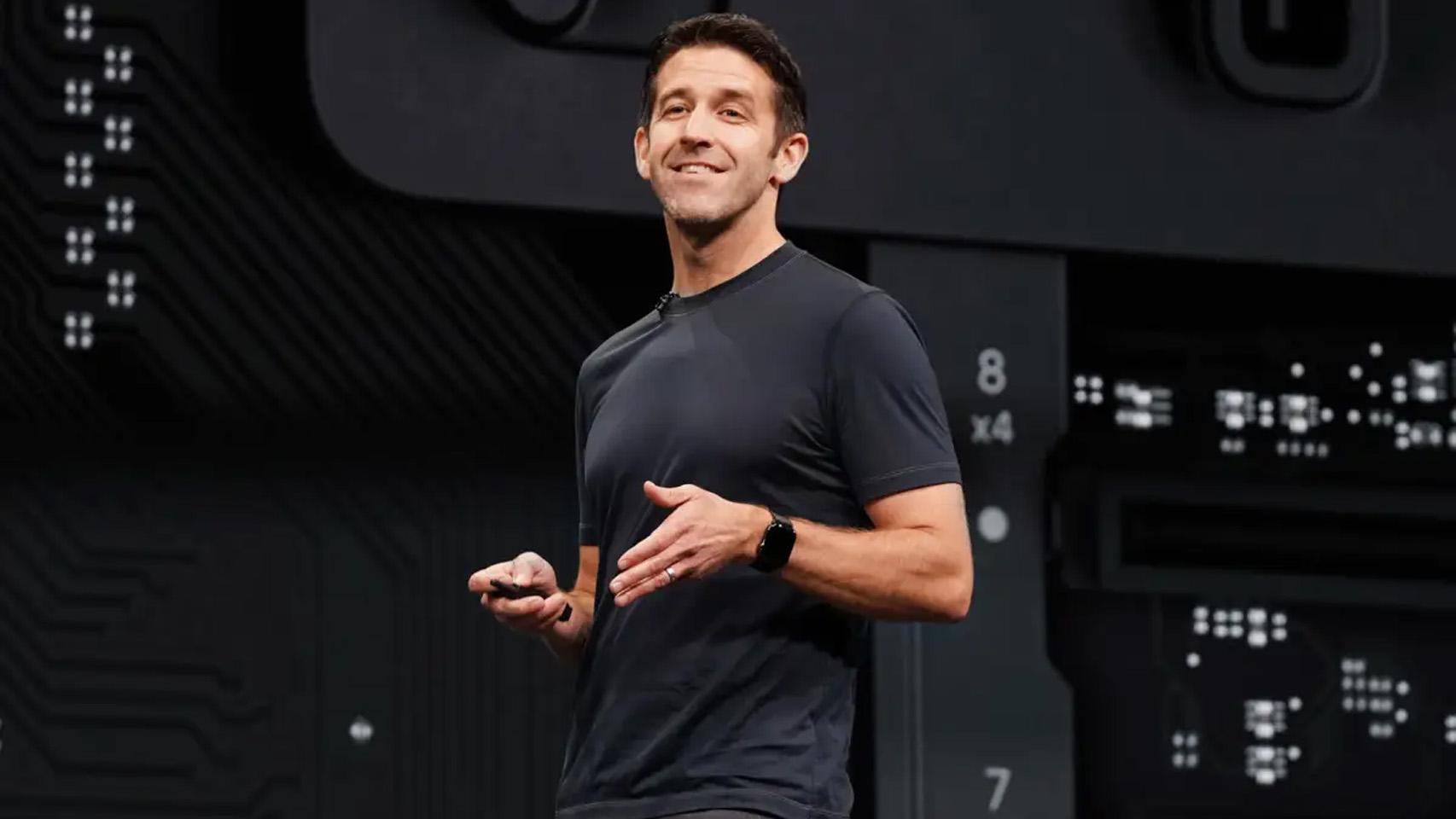 El adiós de Tim Cook, más cerca: John Ternus vuelve a sonar como su más ...