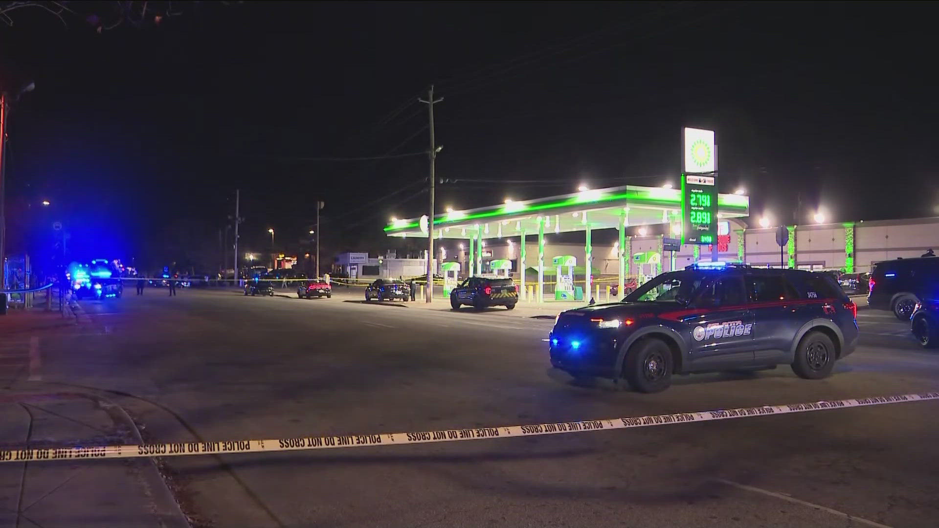 Police investigating deadly shooting at Campbellton Road gas station
