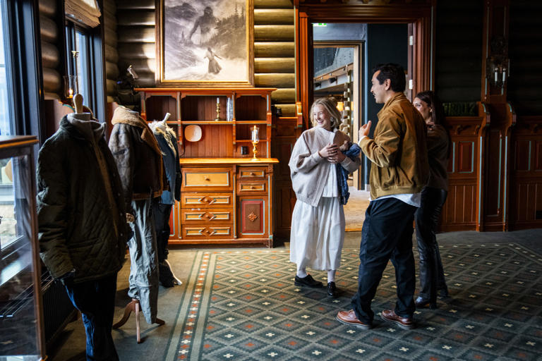 Uthaug lar to troll gå løs på publikum: – Ville lage actioneventyr med ...