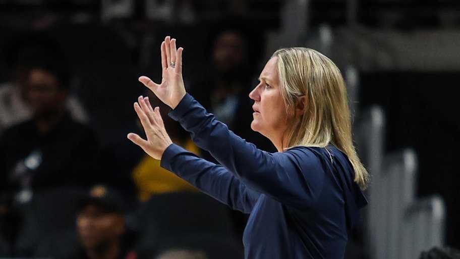 UNC Women's Hoops Shoots the Lights Out, Beats UNC Greensboro