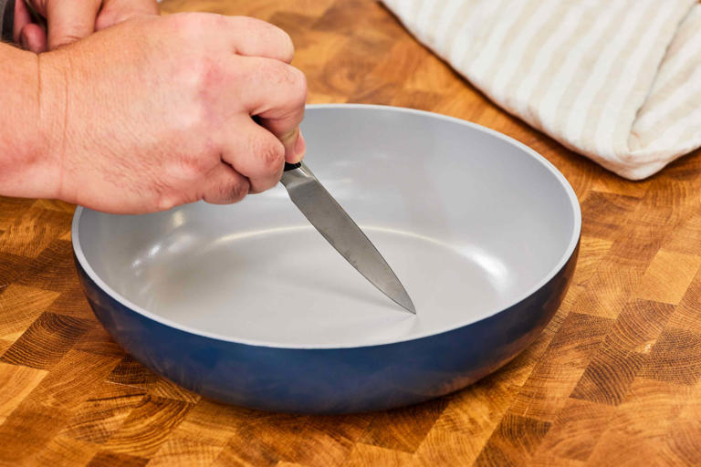 Chefs Reveal the Habits That Quietly Destroy Nonstick Cookware — and ...