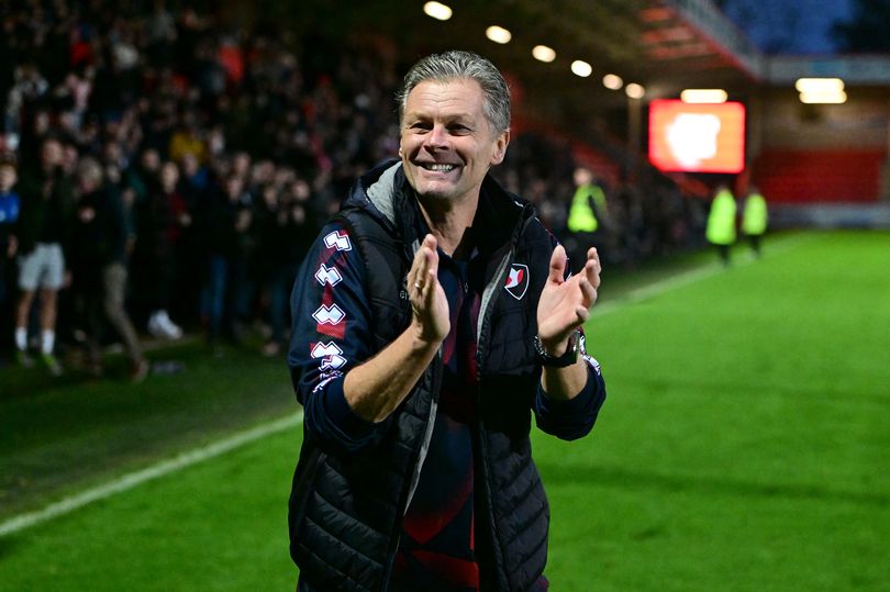 Cheltenham Town manager Steve Cotterill praises 1,519 Bristol Rovers ...
