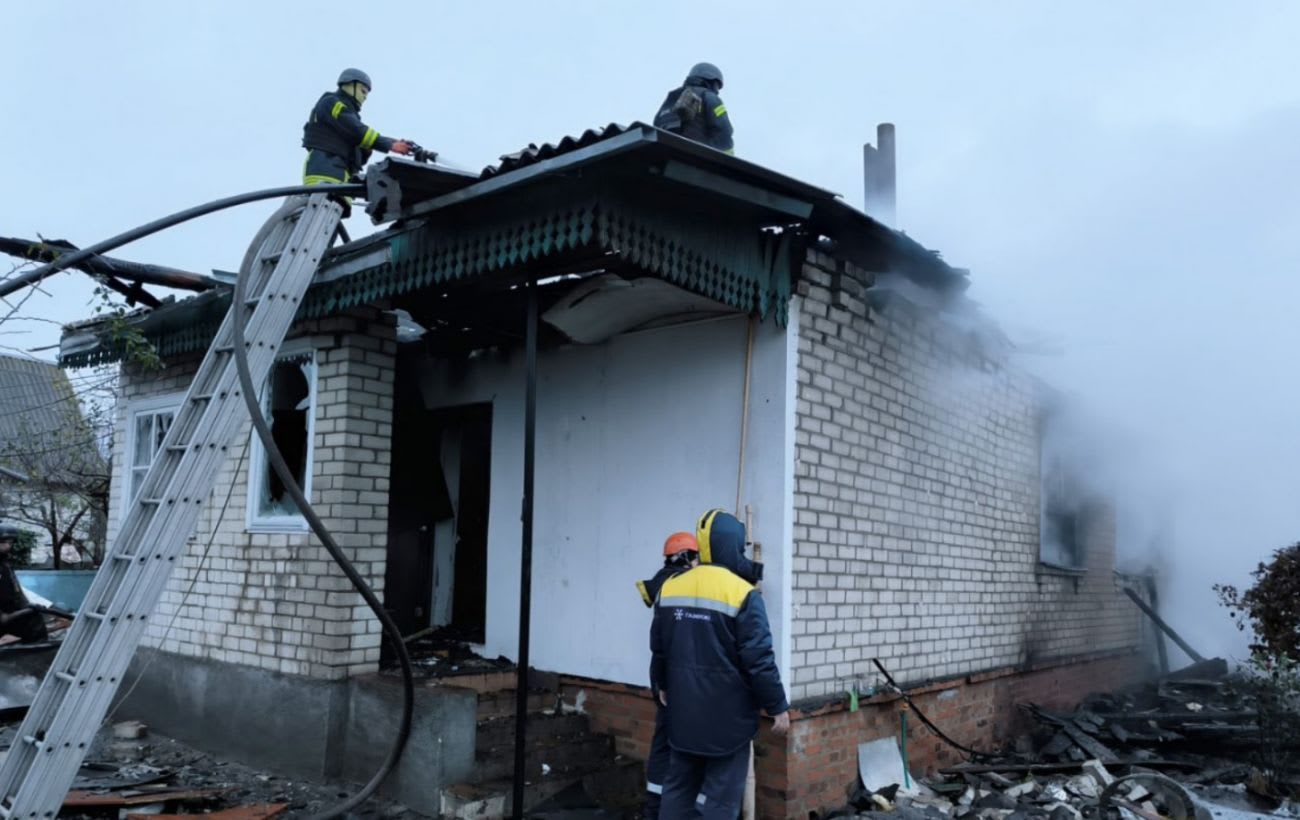 Russia strikes Ukraine's Chernihiv: Residential building damaged ...