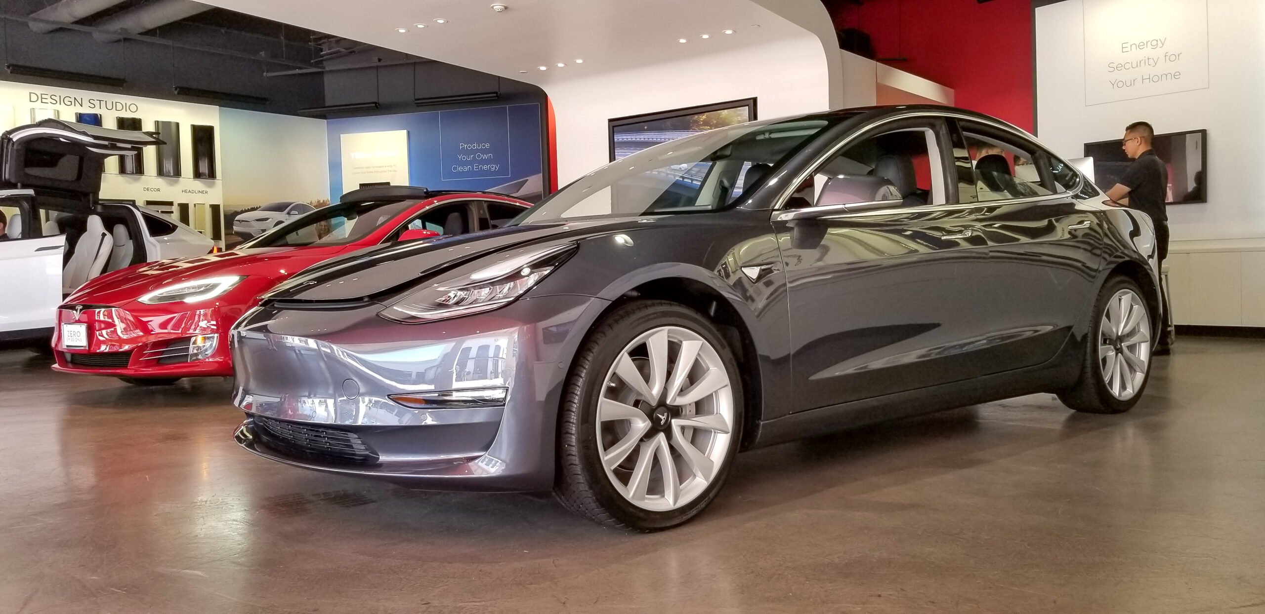 Here's how much a 2020 Tesla Model 3 has depreciated after 5 years