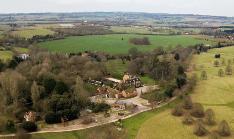 79-year-old aristocrat seeks bride 20 years younger who can shoot and dance