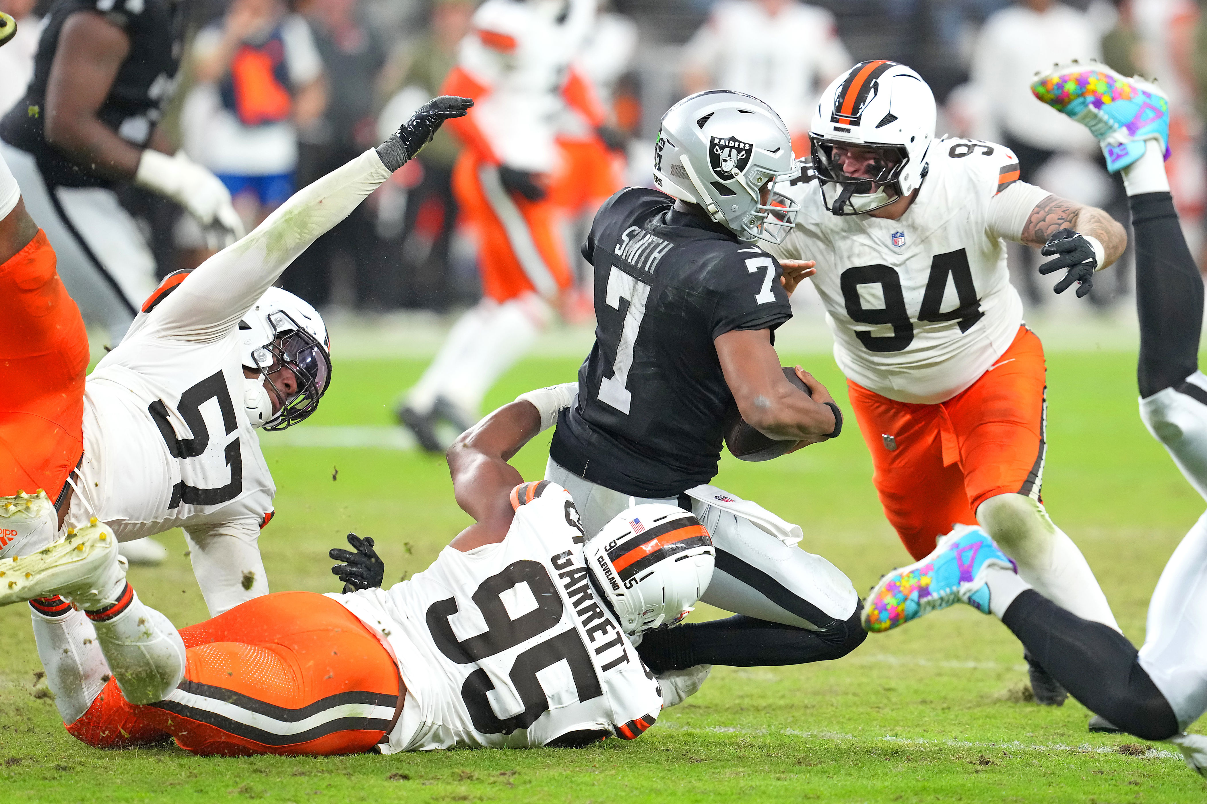 Browns defense, Myles Garrett pressured, hit Raiders Geno Smith how ...