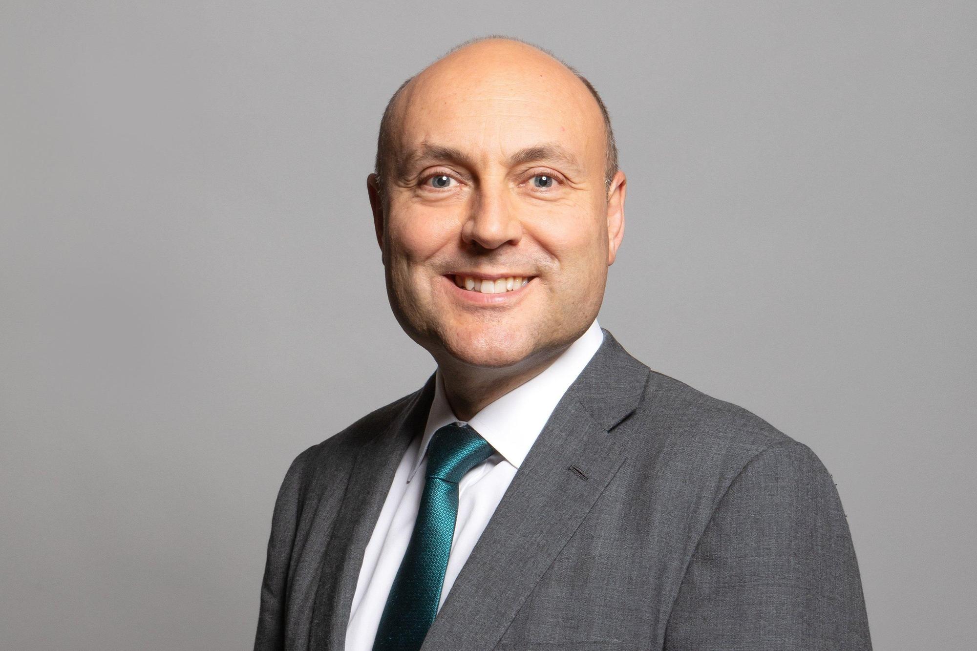 MP disappointed with council’s policy affecting Petworth Poppy Appeal ...