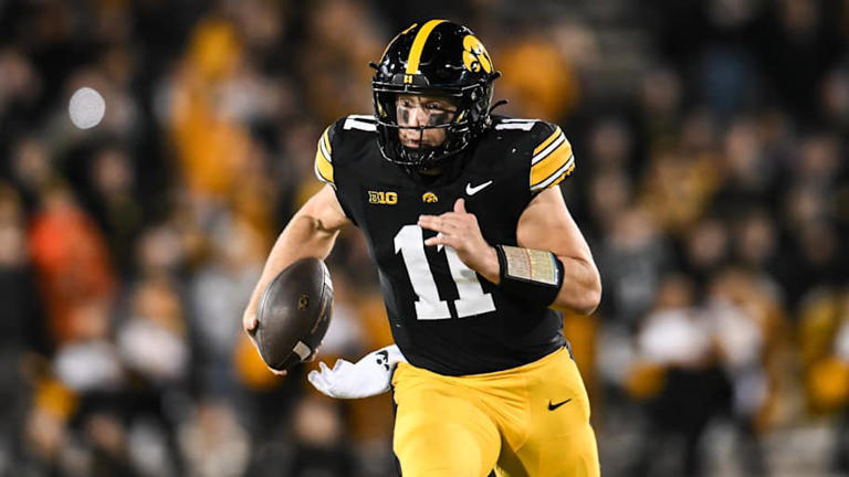 Mark Gronowski gets a C grade for his performance against Michigan State