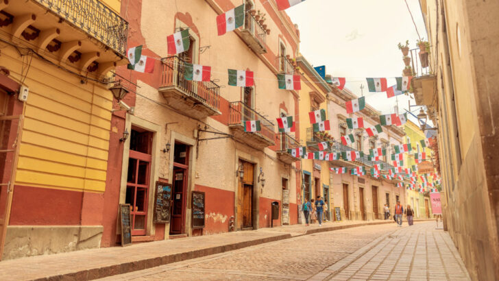 US Embassy Urges Americans To Follow 7 Important Tips For Mexico Travel ...