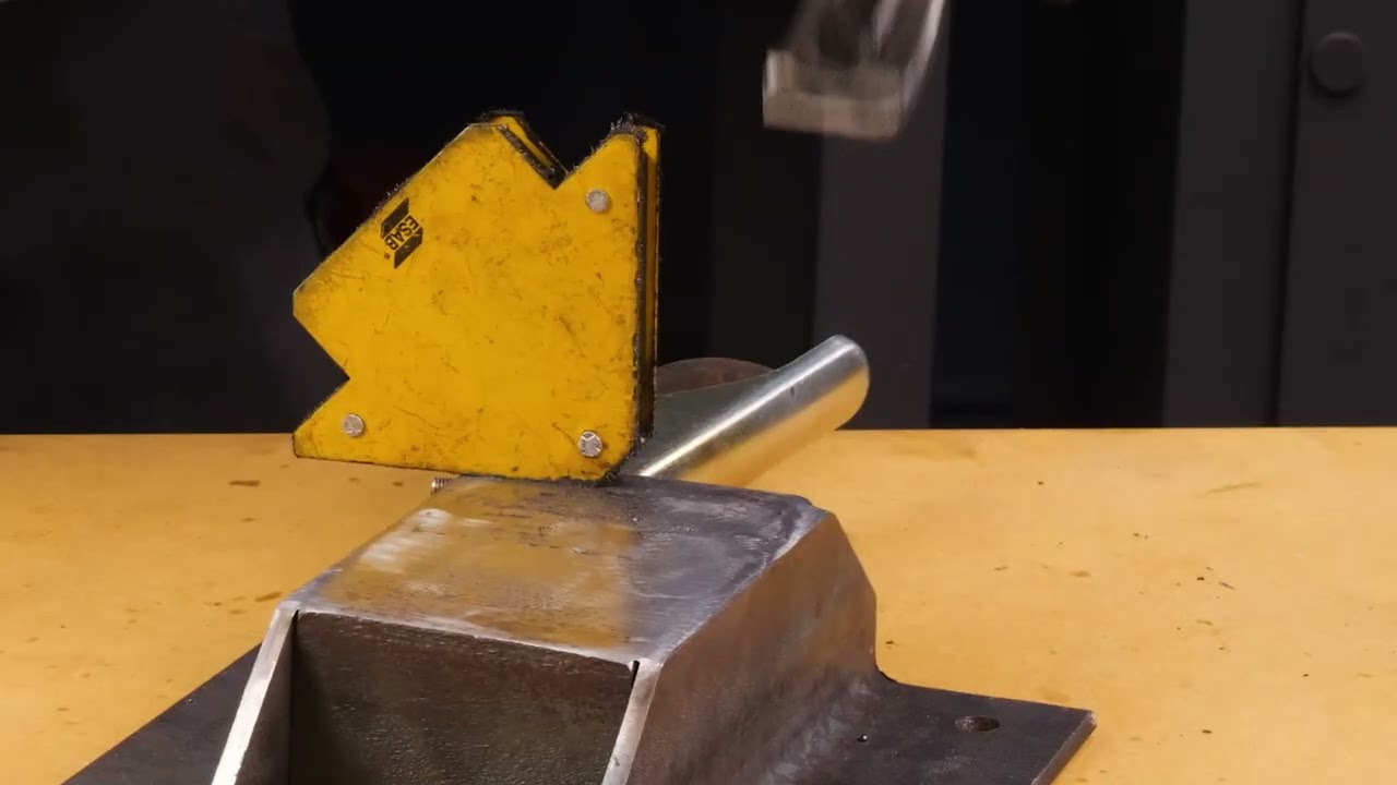 Crafting a DIY Angle Grinder for Your Workshop