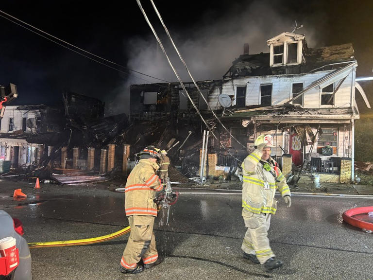 Eight homes catch fire after propane tank explosion