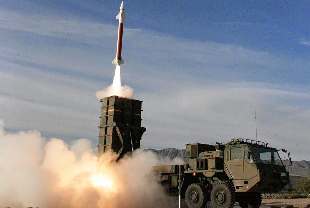 Map shows "extremely dangerous" Japan missile plan alarming China