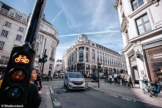 'People are morons': The curse of 'button edgers' clogging up city streets
