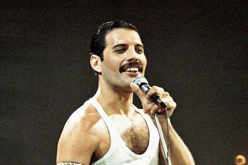 Freddie Mercury's last words as Queen legend's distressing final hours ...
