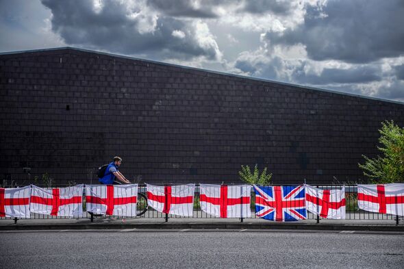 'Anti-racist' Union Jack display scrapped after claim it 'offends ...