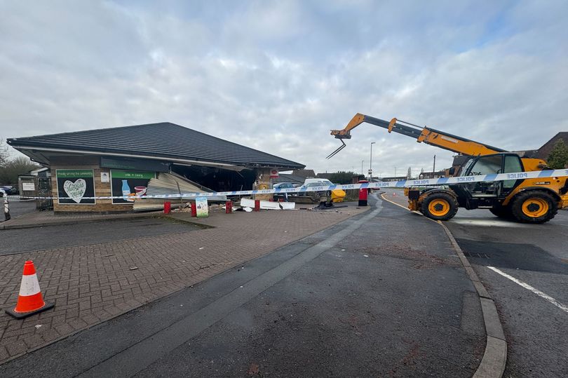 Markfield ATM ram-raid leaves store 'significantly' damaged as hunt ...