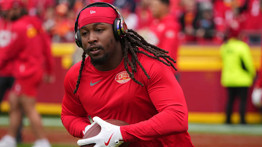 Grading Kareem Hunt’s Week 12 Performance vs. Colts