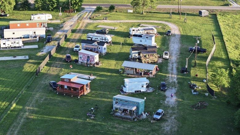 Texas' Unique All-Women Tiny Home Retirement Village Offers Dreamy Community Living
