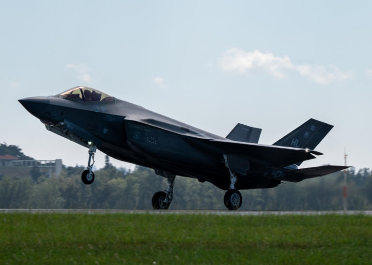 US gives update on front-line air power near China
