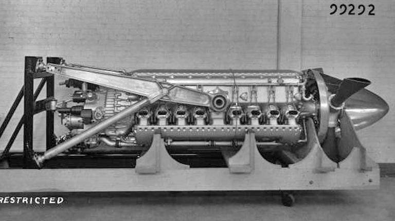 The Monster 16-Cylinder Hemi Engine That Powered WW2 Fighter Planes