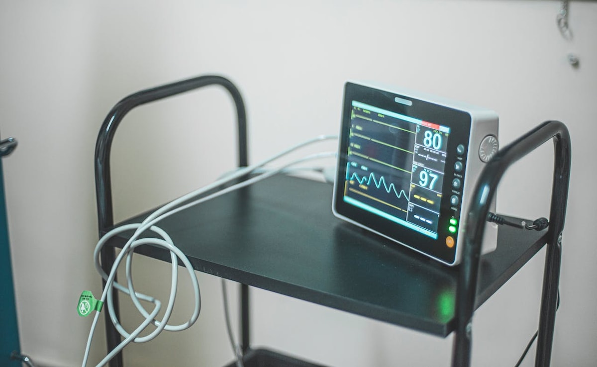 Current Heart Attack Screening Tools Miss 45% People At Risk, Claims ...