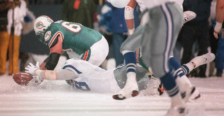 Miami Dolphins' Thanksgiving Day record and notable games