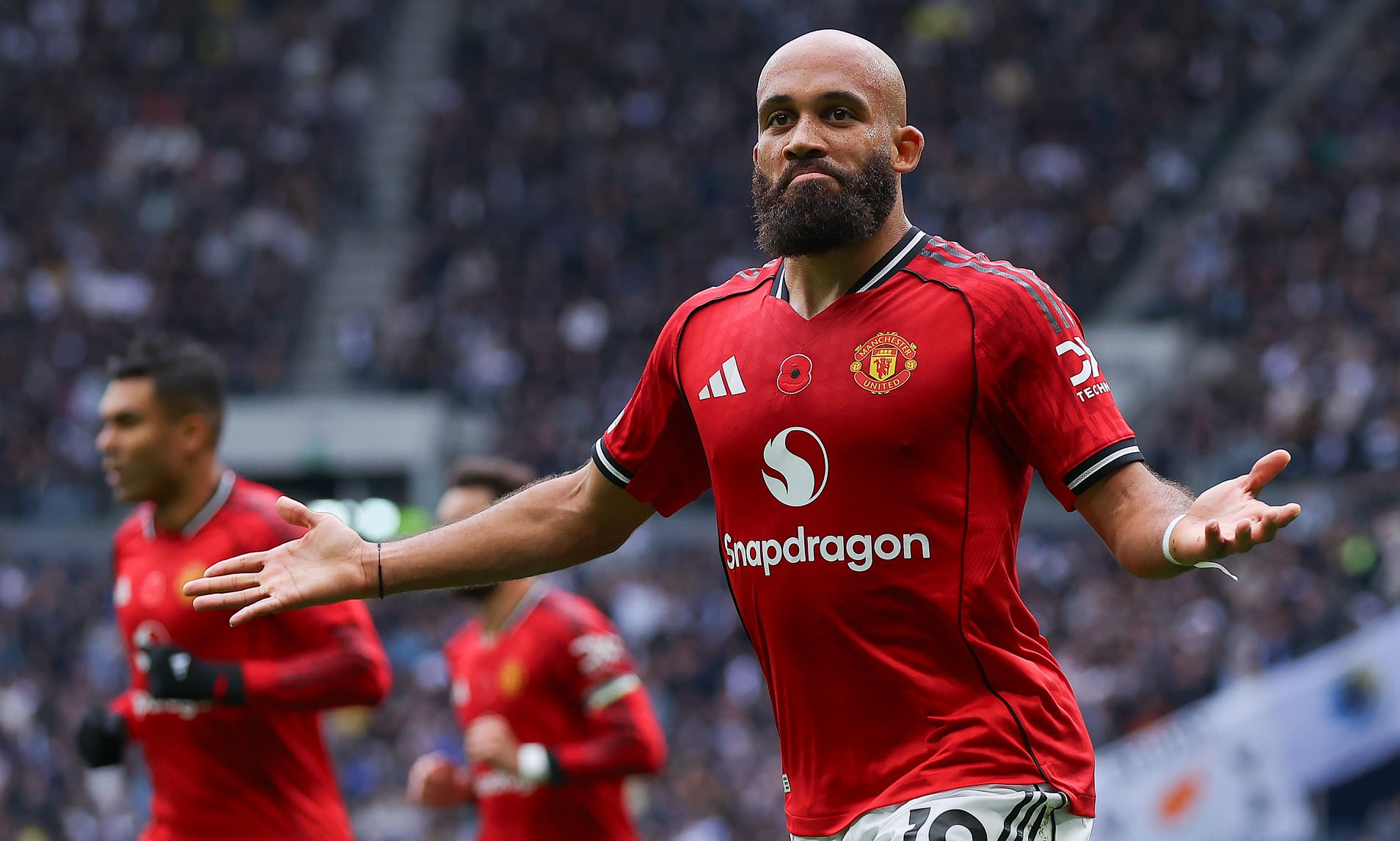 Danny Simpson names Man United's minimum target this season