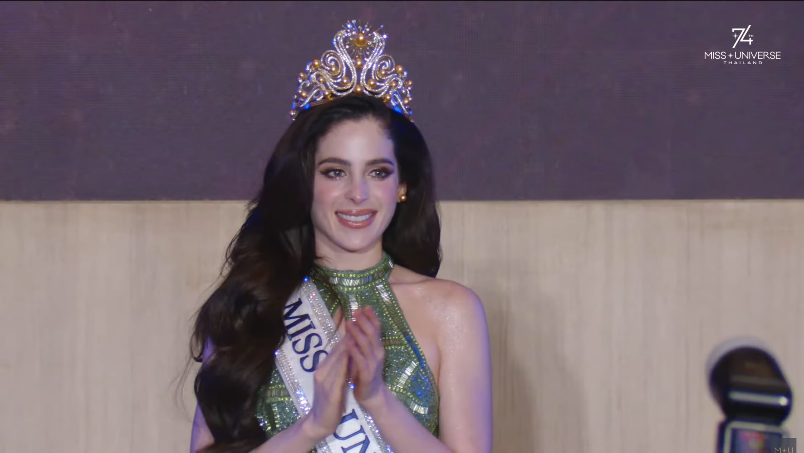 Escandalosa coronación: Solicitan destitución de Miss Universe 2025 e ...