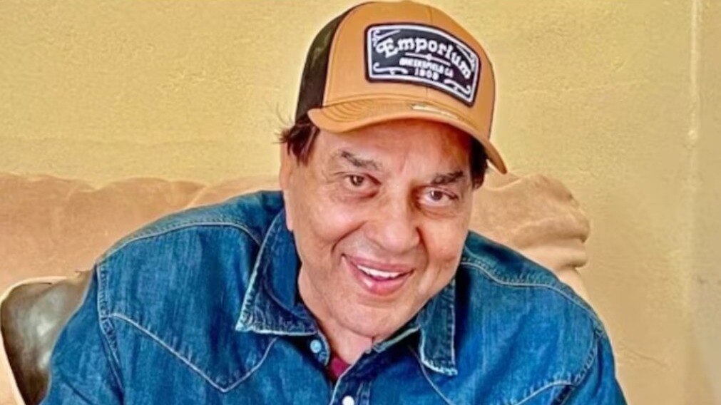 When Dharmendra recalled receiving love from fans, especially women ...