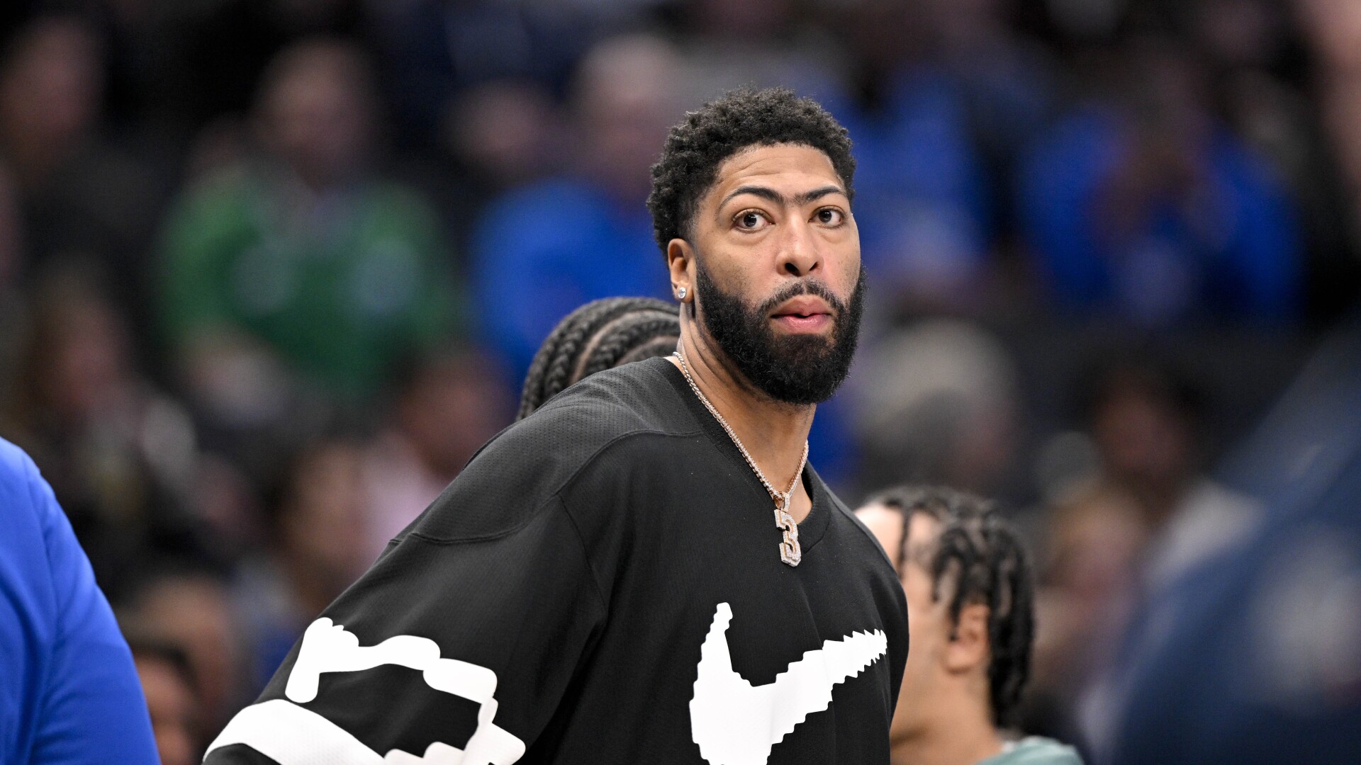 Anthony Davis set to return to Mavericks Friday night, will face Lakers ...