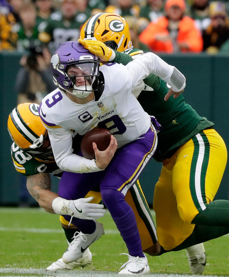 2025 NFL quarterback rankings, according to PFF (including Bills' Josh ...