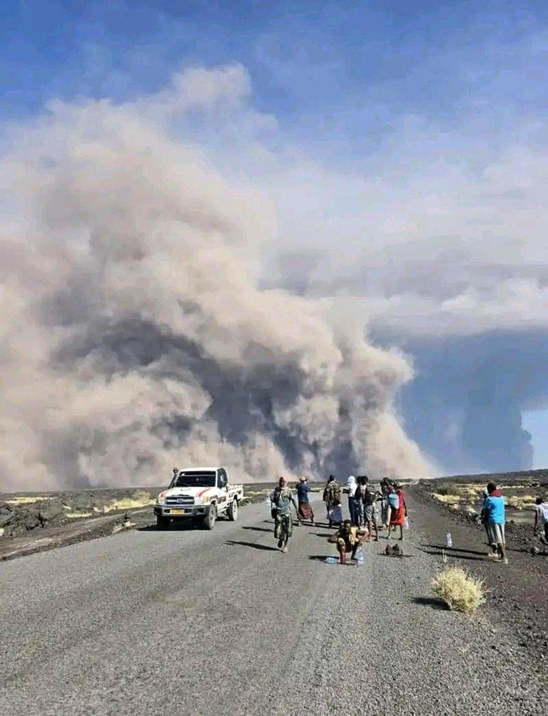 Volcano erupts for first time in 12,000 years: "Like a sudden bomb"