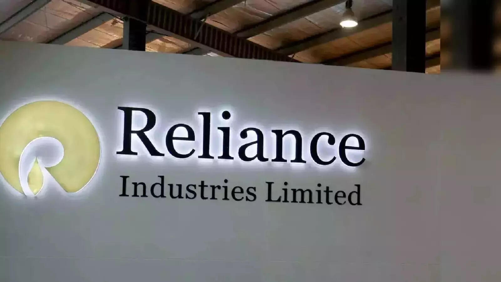 Reliance bull run: RIL adds Rs 4.4 lakh crore in 2025 as telecom and ...