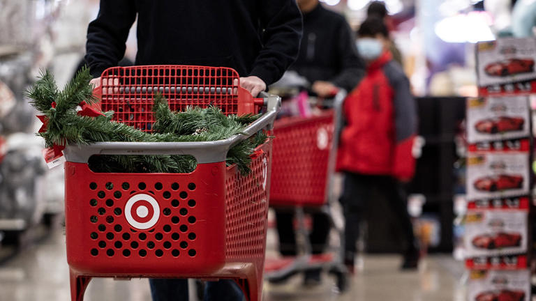 Black Friday 2025 store hours: When will Walmart, Target and other ...