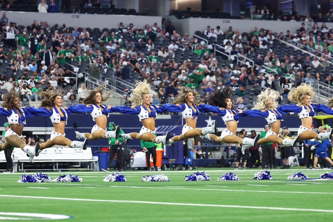 Fantastic photos highlight the Dallas Cowboys Cheerleaders and the art ...