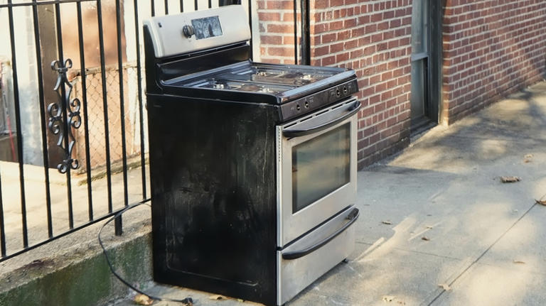 Why Your Gas Oven Isn't Heating Up (& How To Fix It)