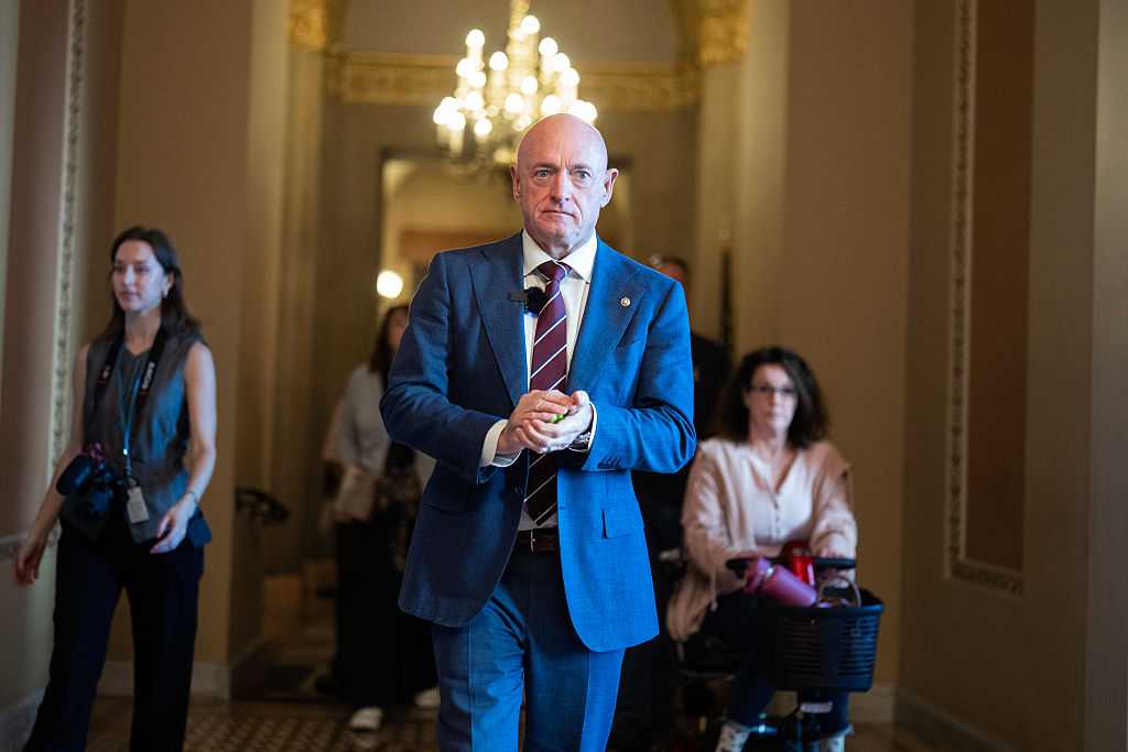 Pentagon says it's investigating Sen. Mark Kelly after video urging ...