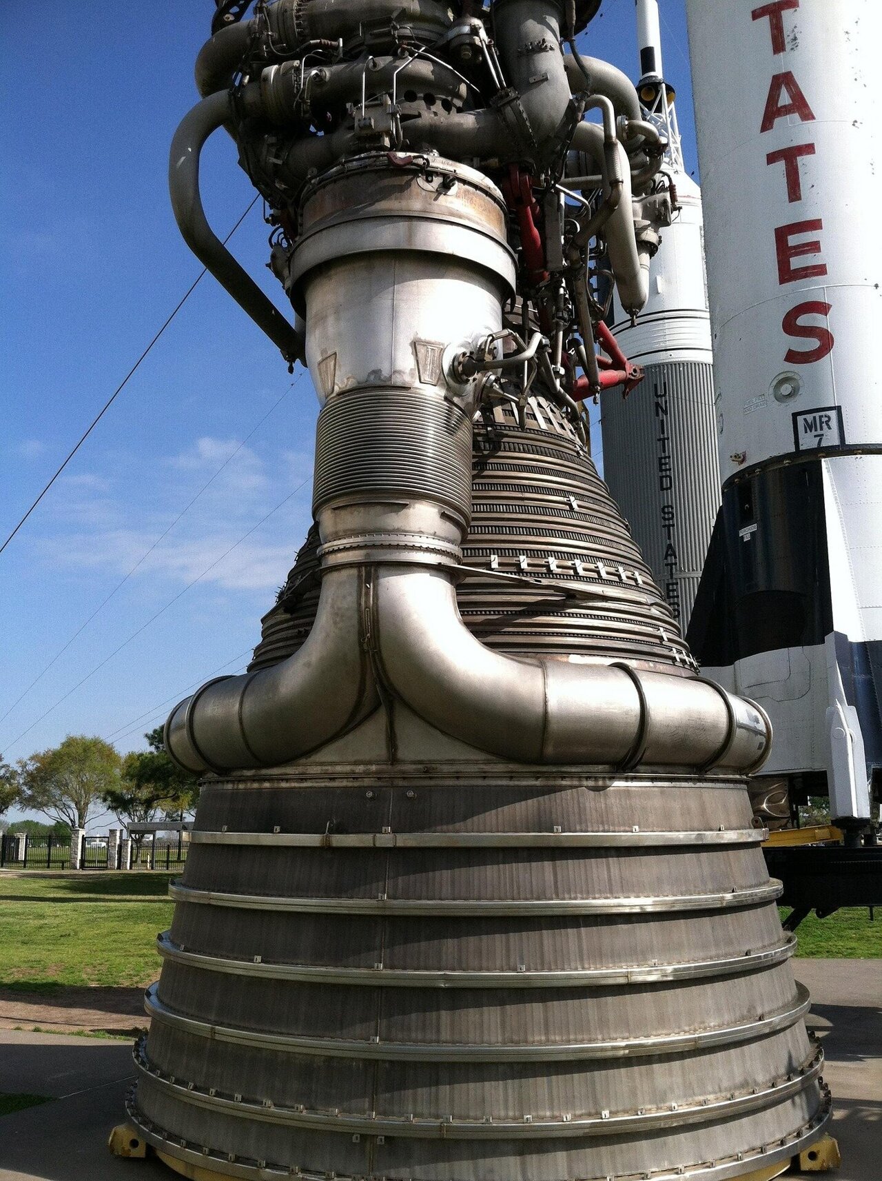 AI is making spacecraft propulsion more efficient, and could even lead ...