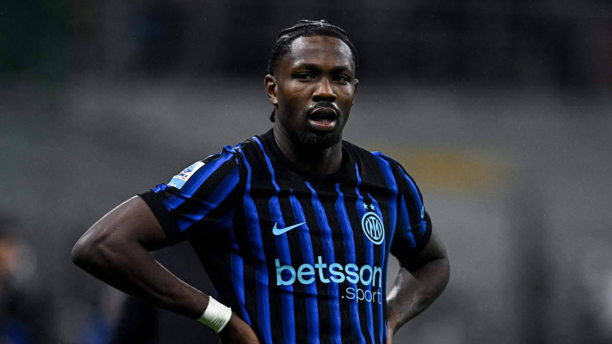 Live - Inter-Lecce 0-0, 23': Thuram cade in area salentina, Maresca lo ...