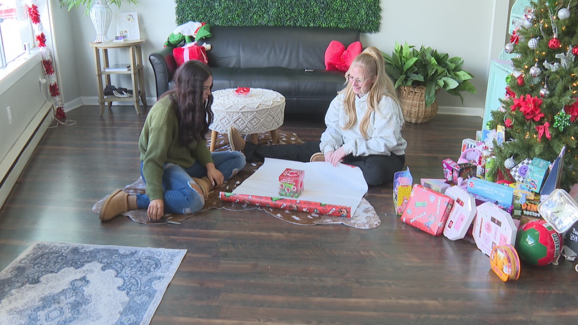 Former Ky. Angel Tree kids go viral helping other Angel Tree kids