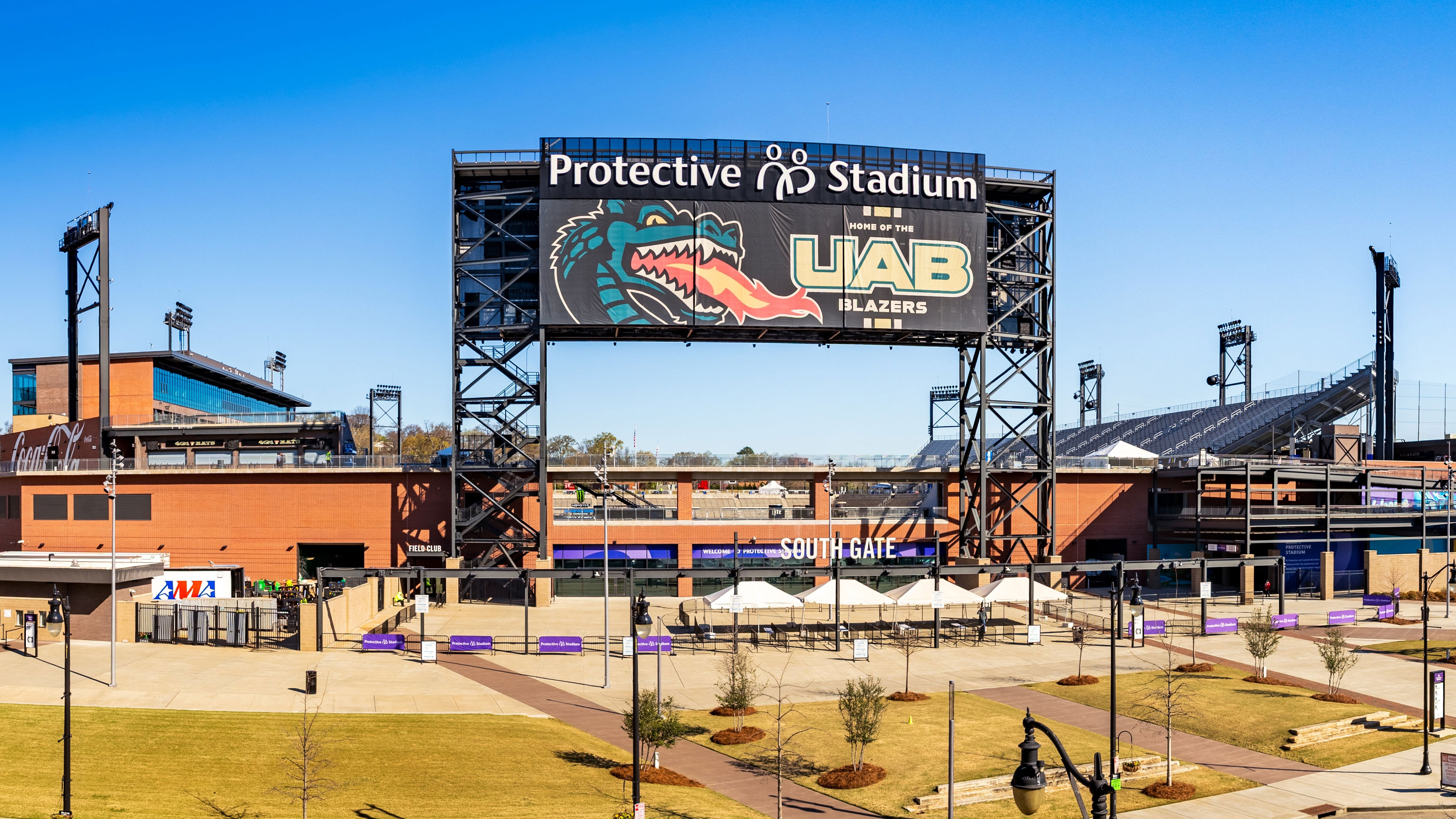 University of Alabama at Birmingham player accused of stabbing two ...