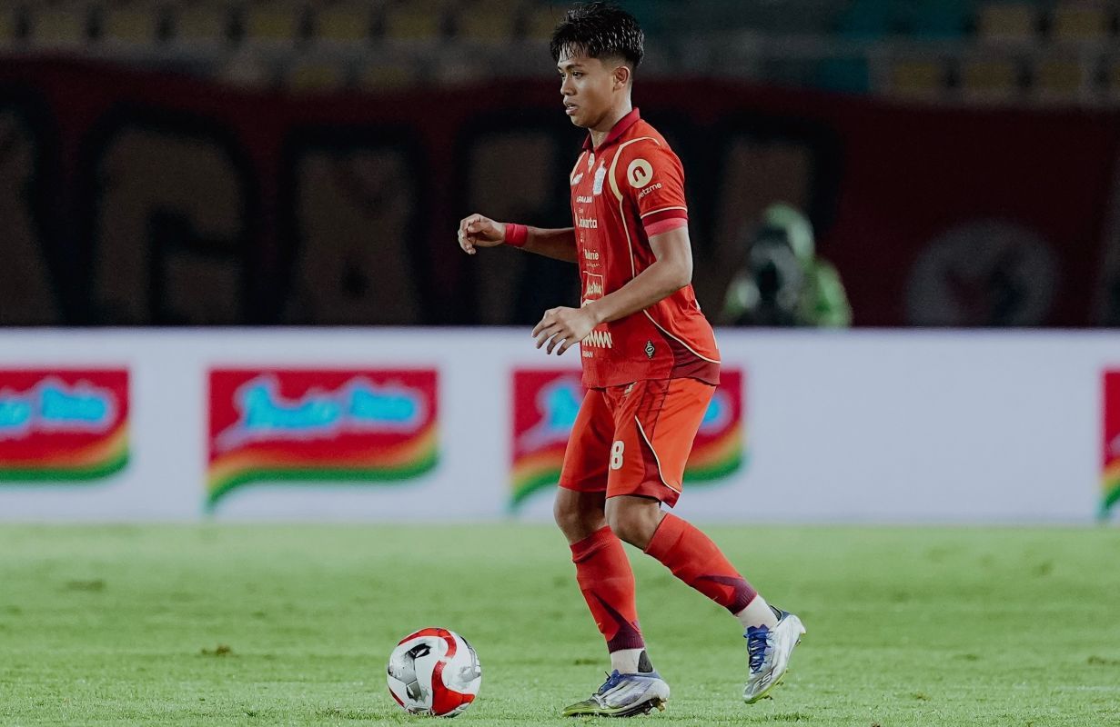 Debut Figo Dennis Berbuah Kemenangan: Persija Taklukkan Persik 3-1 ...