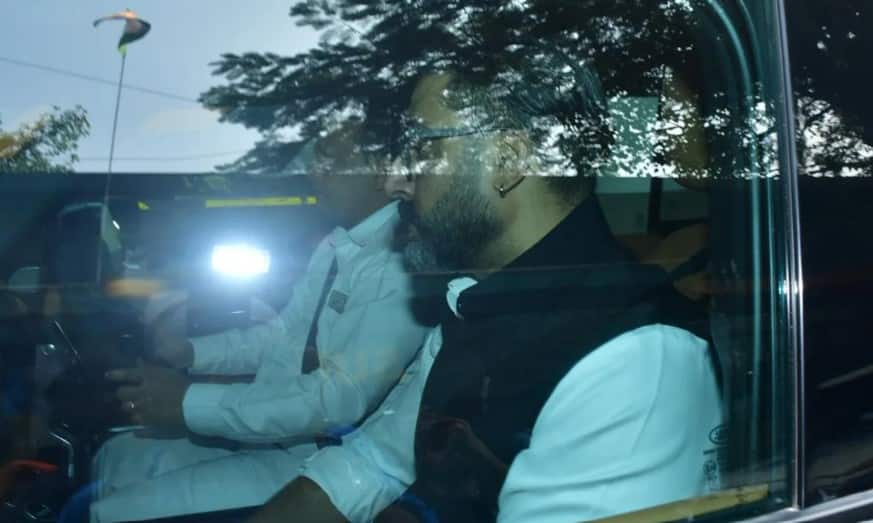 Dharmendra Funeral: Amitabh Bachchan, Salman Khan, Ranveer Singh Attend ...