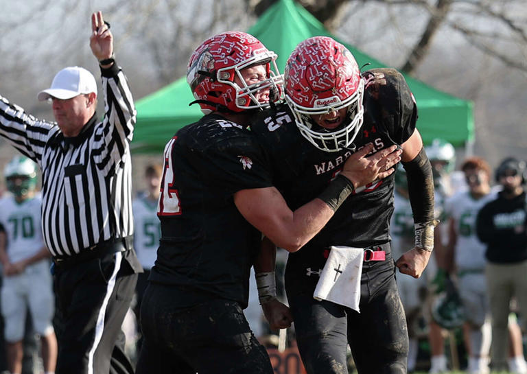 A Calhoun football season for Caroline comes to end in 1A semifinals