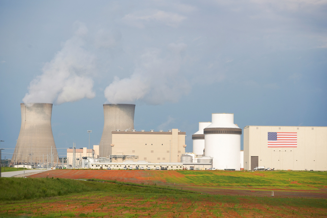 Can the U.S. Make Big Nuclear Reactors?