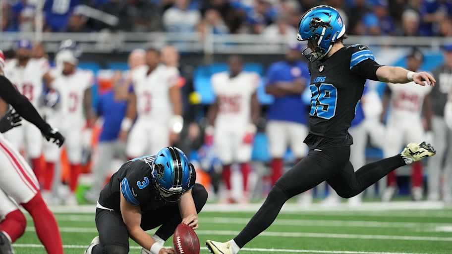 Jake Bates rediscovers his kicking mojo at perfect time for Lions ...