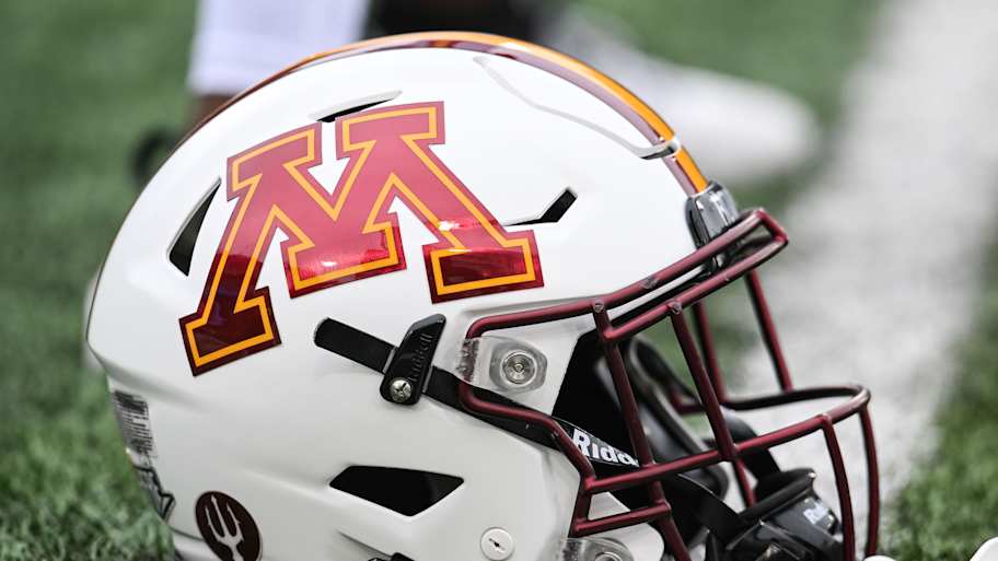 Weeks after flipping to Minnesota, running back recruit flips again to ...